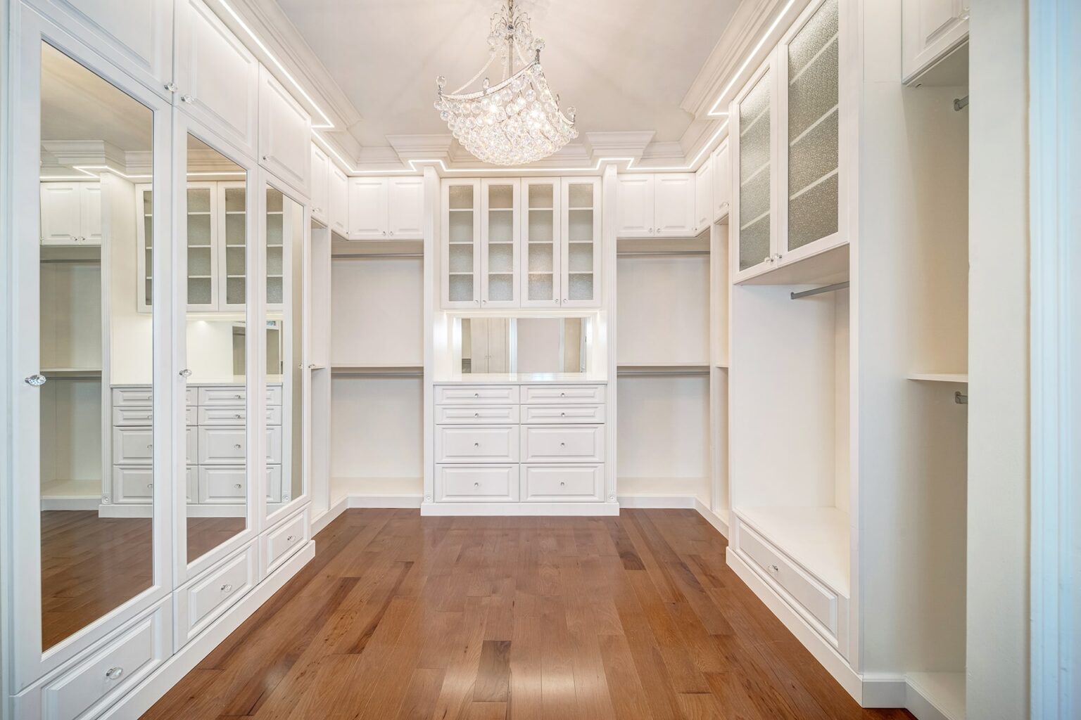 Join The Closet Company's Dynamic Team and Build Your Career Custom Closet